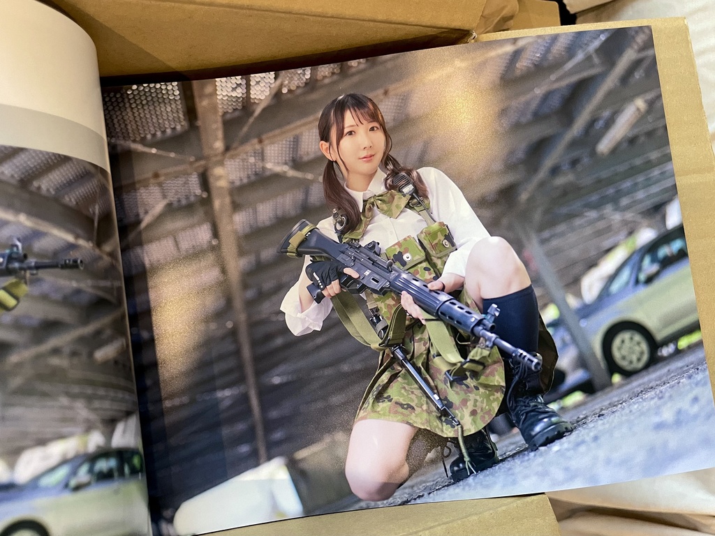 C104【武装JK】Summer Breeze【写真集】 - Sayapaca Farm - BOOTH