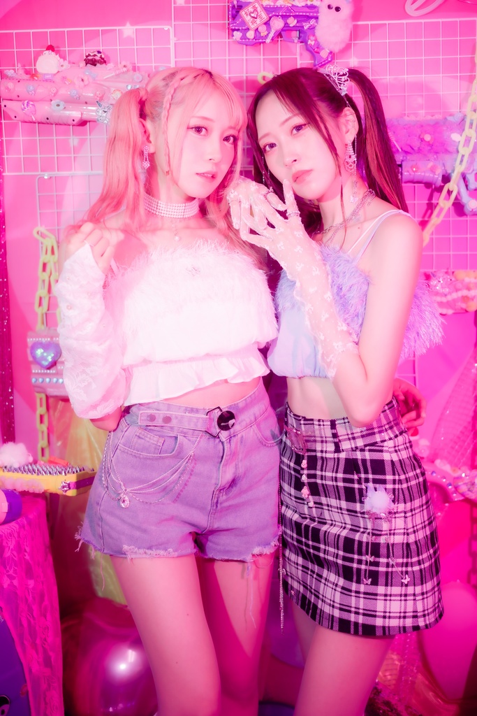 「CHERRY GALS!」紙媒体写真集 - 雪野ななるな通販 - BOOTH