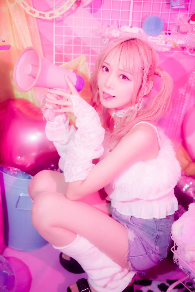 「CHERRY GALS!」紙媒体写真集 - 雪野ななるな通販 - BOOTH