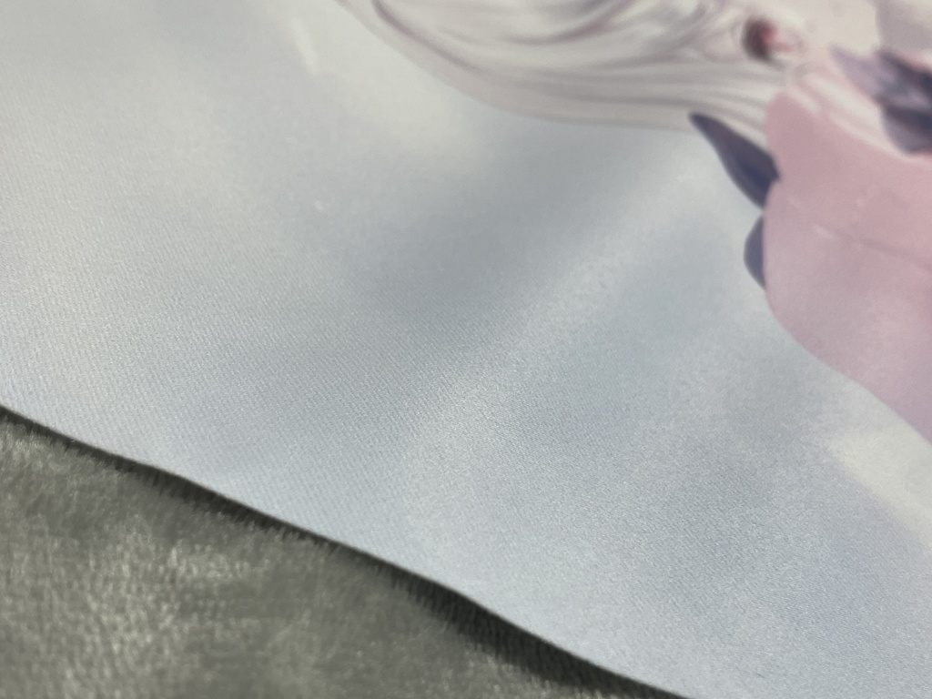 C103 果那シュン 翠ちゃん B2タペストリー-melt- - 音色庵 - BOOTH