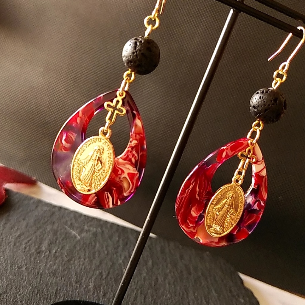 東京卍リベンジャーズ イメージ “背徳” ピアス・イヤリング - shibazuke - BOOTH