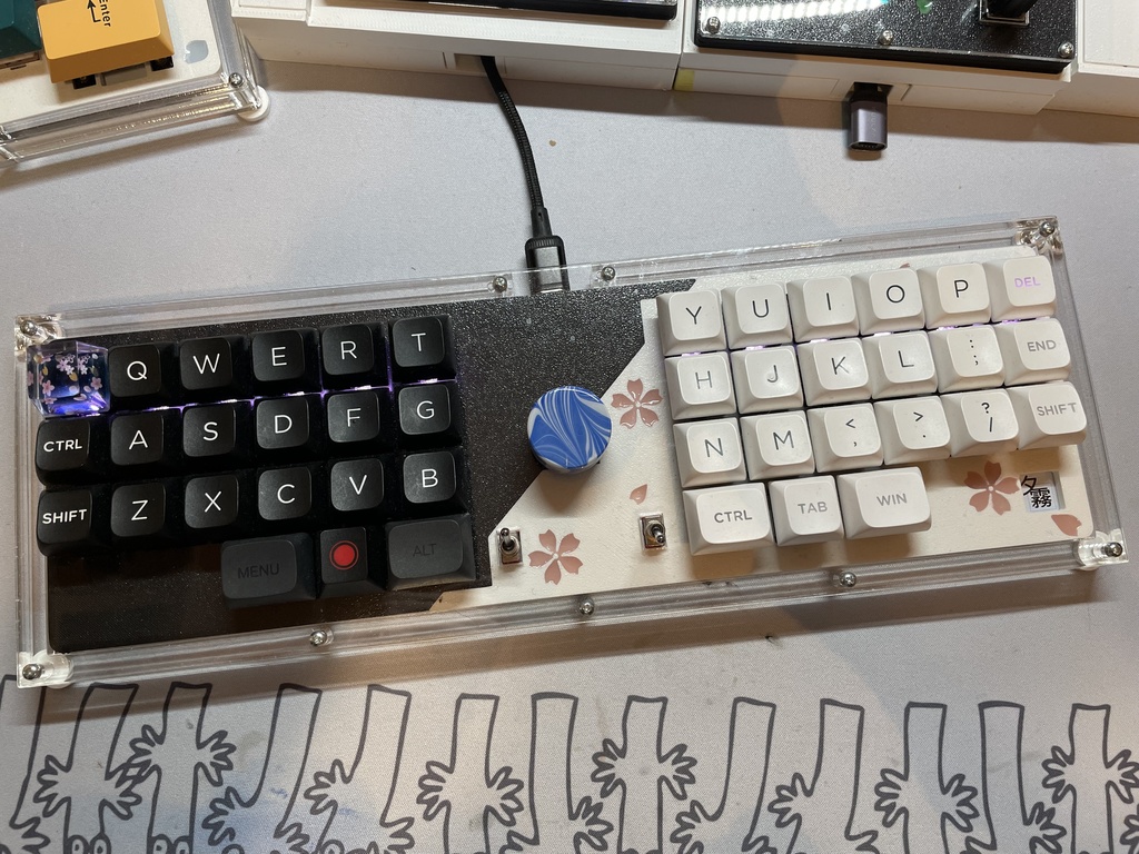 40%格子配列キーボード”夕霧”（ゆうぎり） - 萬屋ぺんぎん堂 - BOOTH