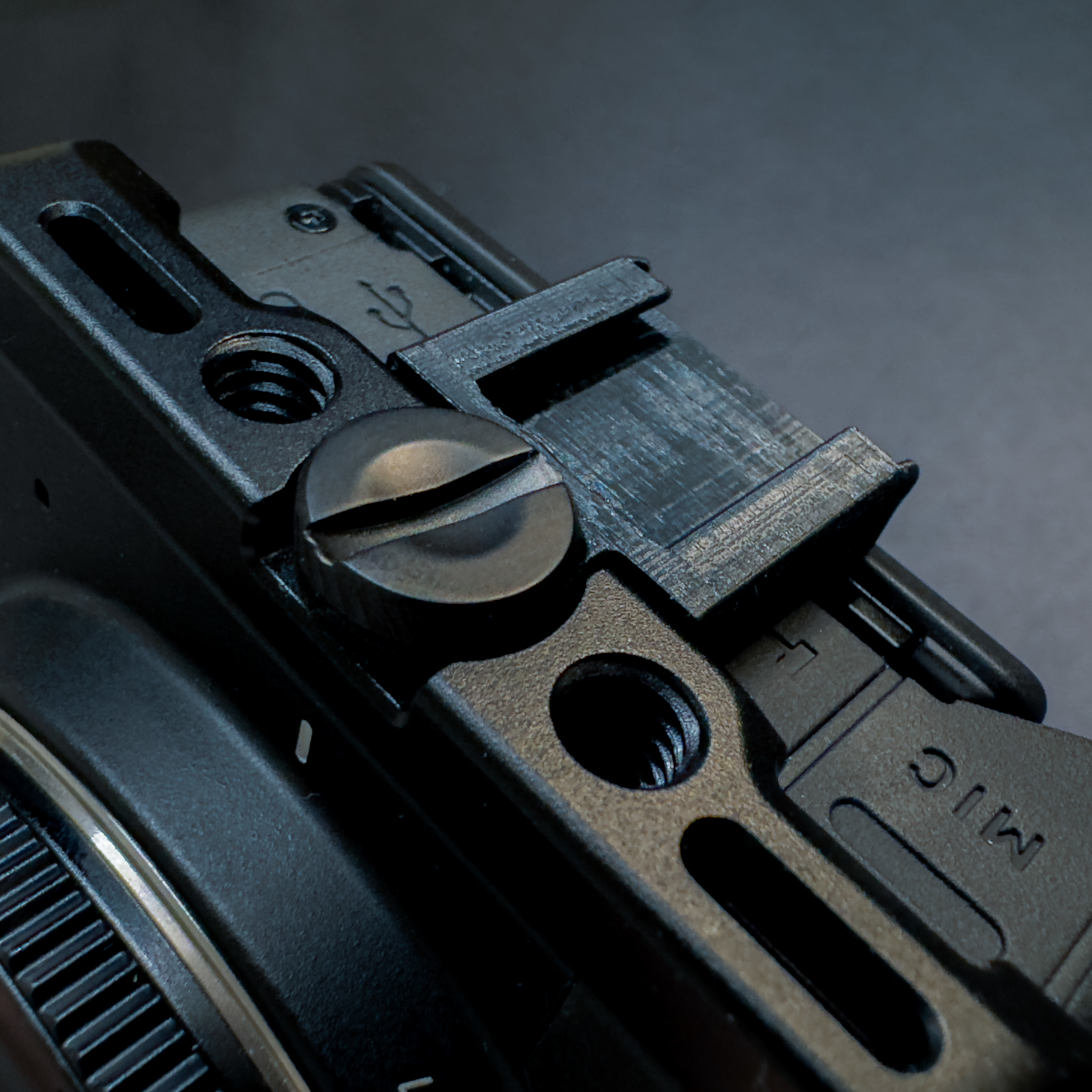 SIGMA fp / fp L コールドシューアタッチメント for KAKTUS 縦吊りマウント - TERRA MATER @tellus1019 - BOOTH