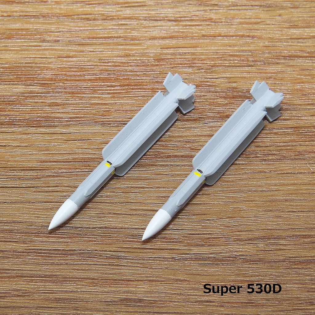 【在庫品】1/72スケール Super 530 2本（プラスチックモデル用品） - エムアンドアールアトリエ - BOOTH
