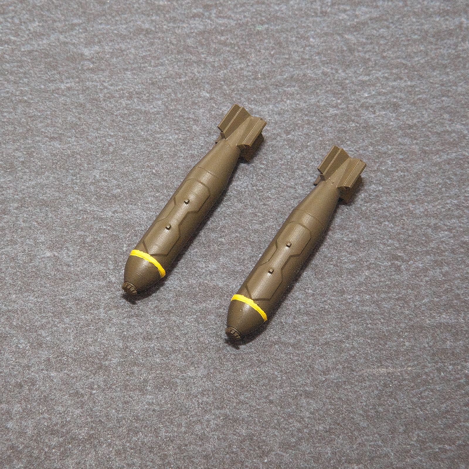 【在庫品】1/72スケール BL755 クラスター爆弾 2本（プラスチックモデル用品） - M&R Optics - BOOTH