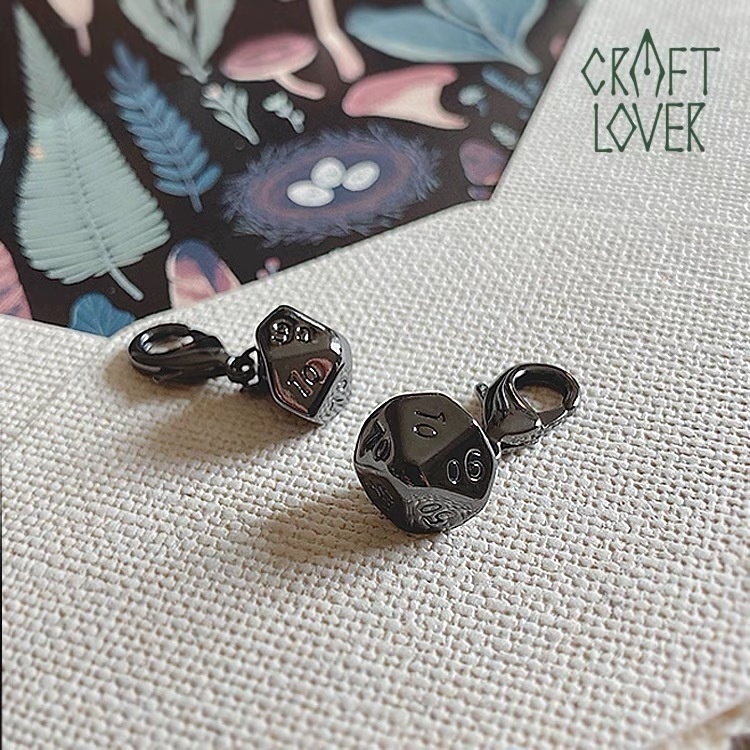 20面ダイスのストラップ - craftlover-手芸恋人 - BOOTH