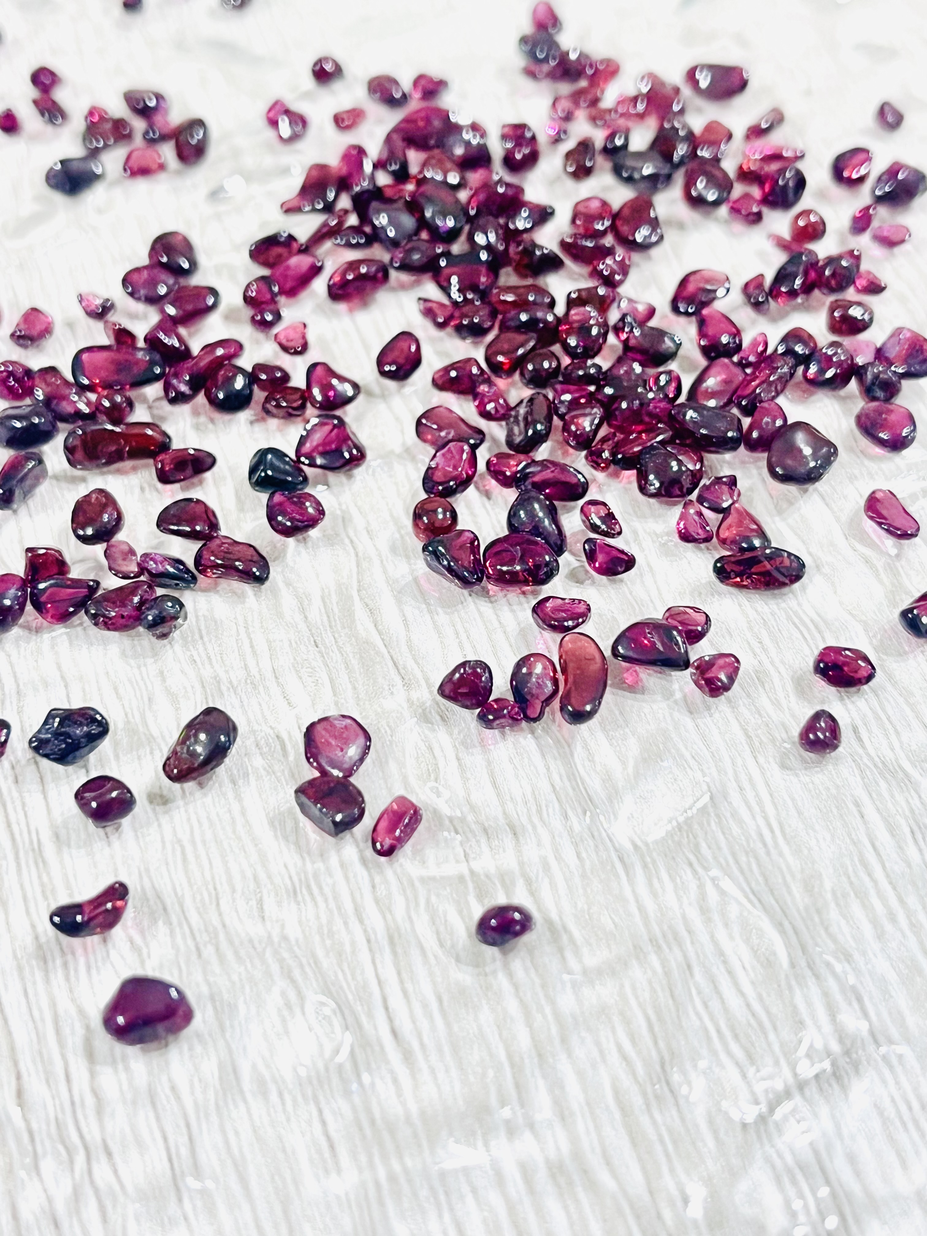 「rhodolite garnet：インド産：さざれ石80g」 - 「I am」 - BOOTH