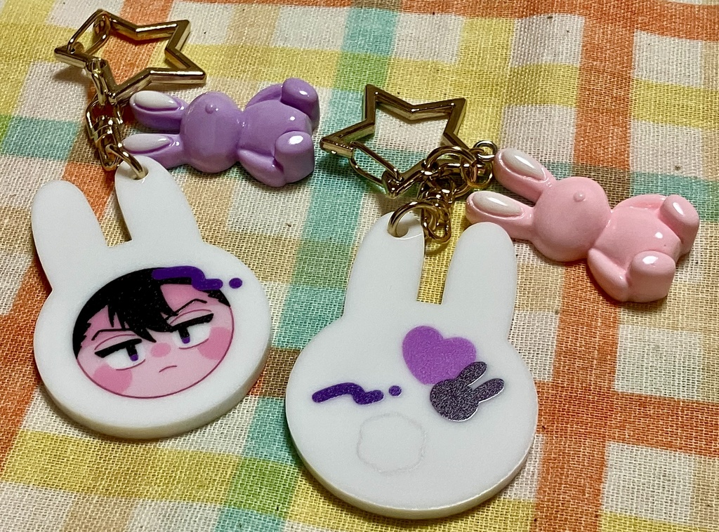 うさぎ着ぐるみアクキー - のりべんや - BOOTH