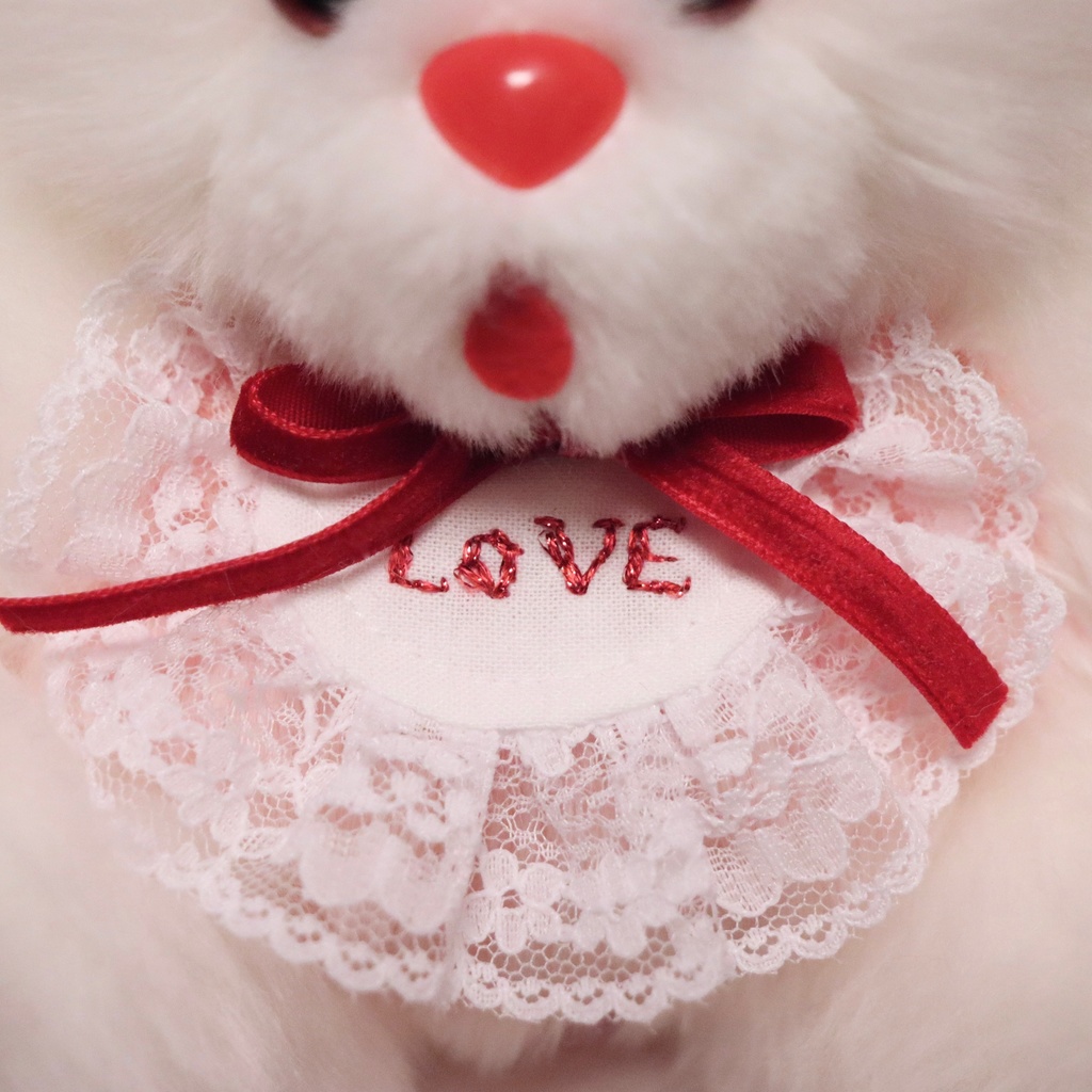 【受注作品】キラキラ手刺繍ぬいぐるみ用スタイ - ファンシートイショップ♡Carousel Rabbit - BOOTH