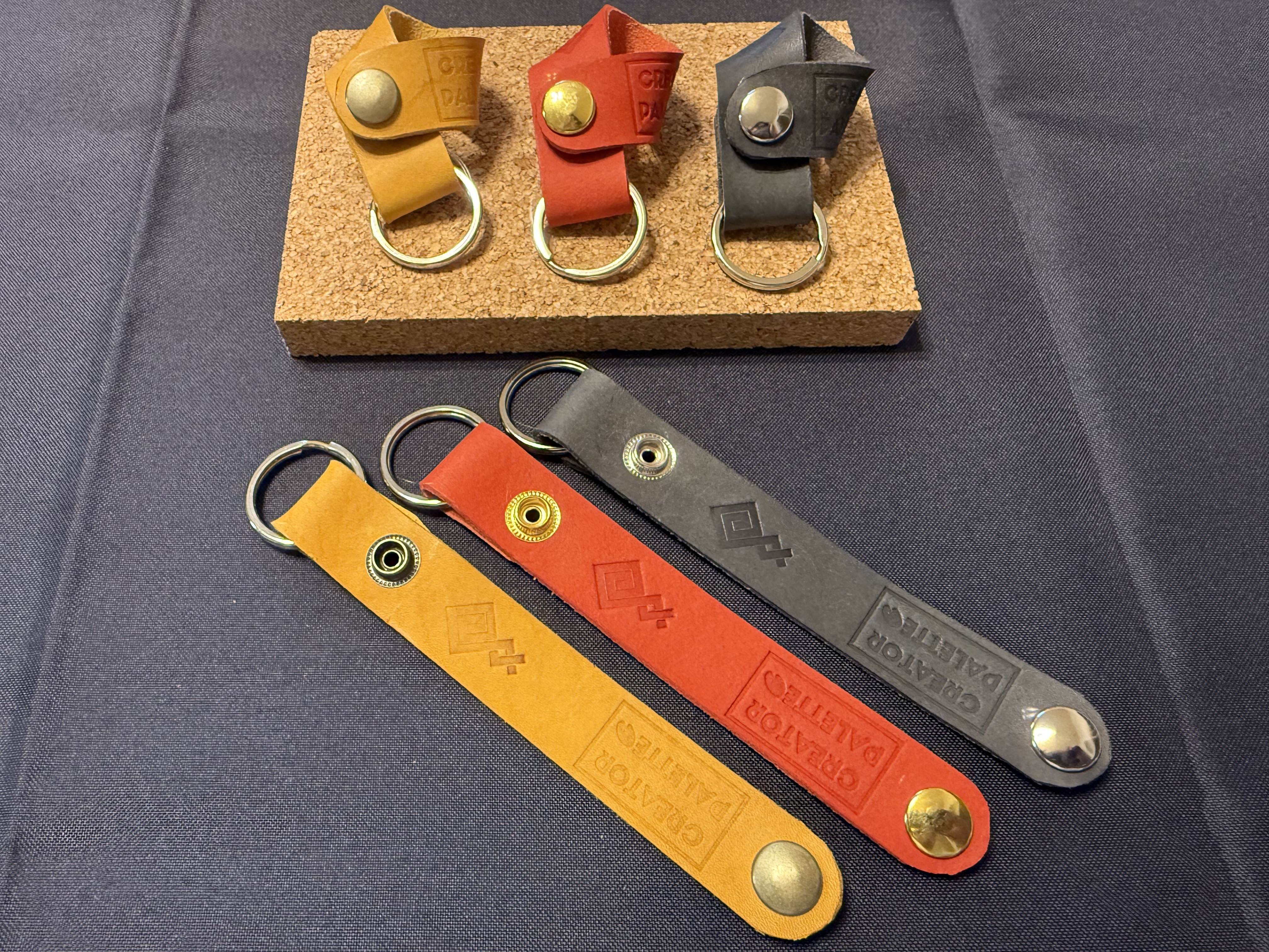 【謳仮×クリパレ】レザーベルトループ（各色選択可能） - CreatorPalette - BOOTH