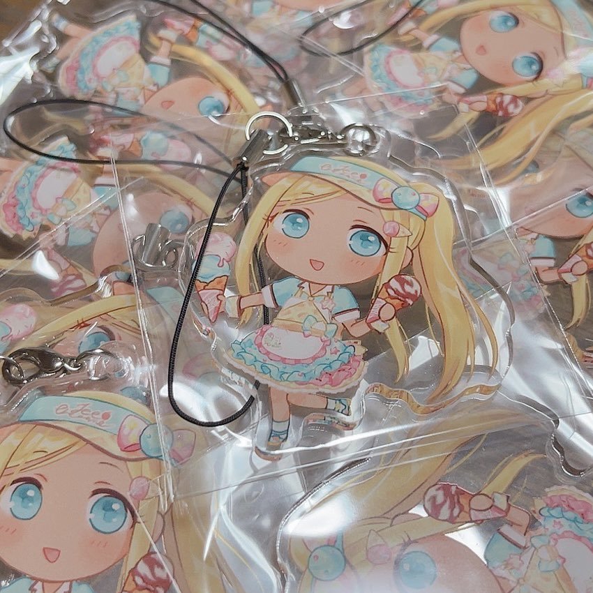 ライラさんアクリルキーホルダー - melty*mist - BOOTH