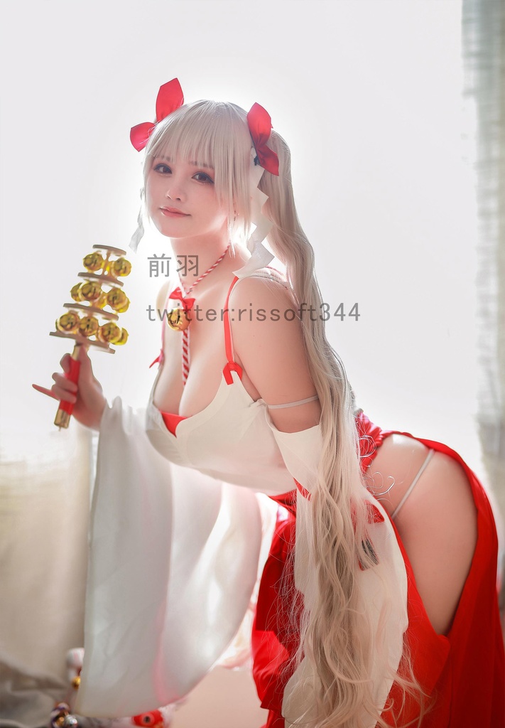 【ダウンロード版】 アズールレーン 可畏 + OL 先輩、今夜は残業ですか？ - rissoft344 - BOOTH