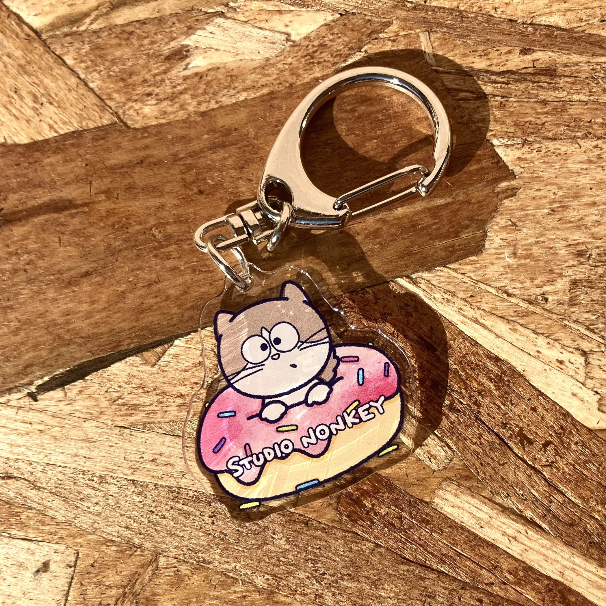 アクリルキーホルダー【ピンク】 - STUDIO NONKEY - BOOTH