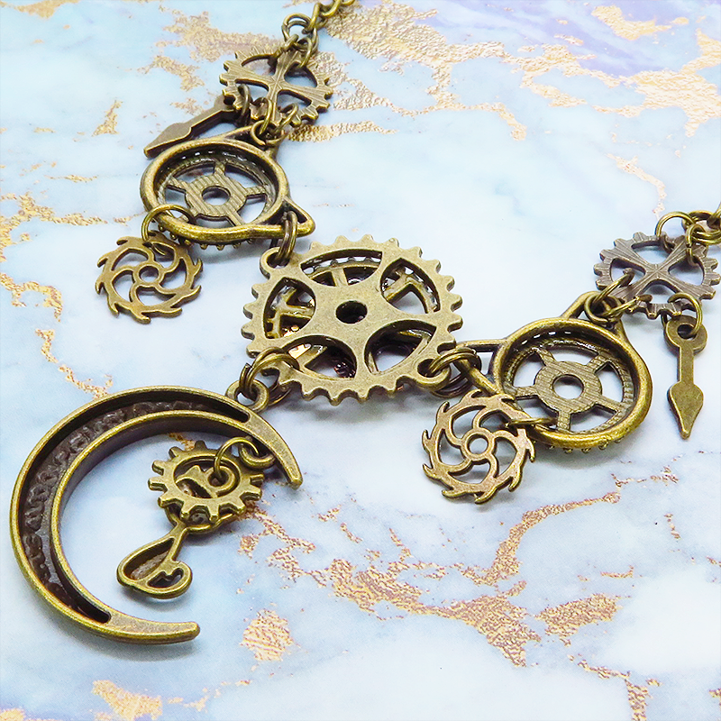 アンティークゴールド 猫と三日月と歯車を組合せた本格的スチームパンクネックレス 長さ調整可 - Cat & Steam Accessory ...