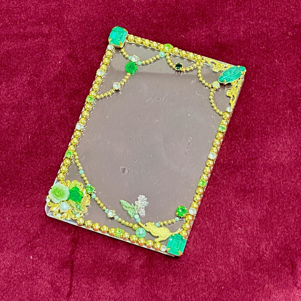 B8サイズ 硬質ケースデコ グリーン（緑）系 - ハチ屋 - BOOTH