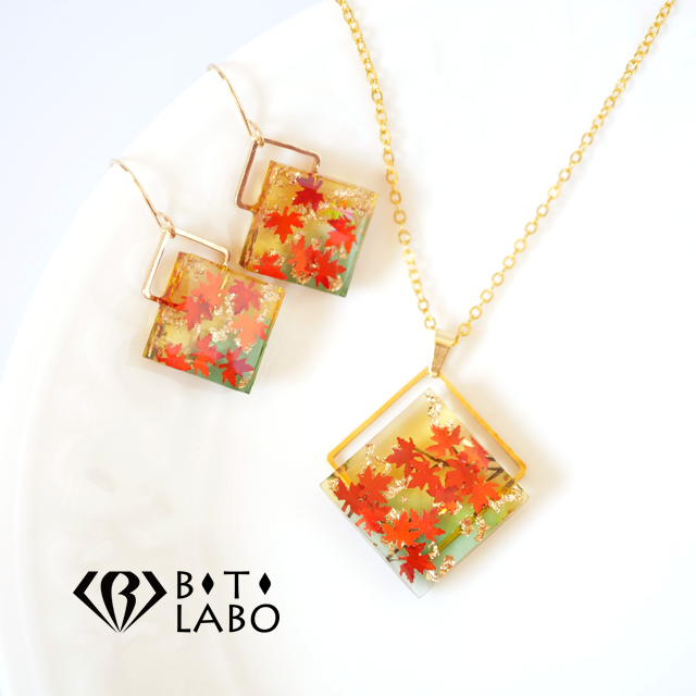 和 秋の紅葉（もみじ）レジンピアス イヤリング - bt-labo - BOOTH