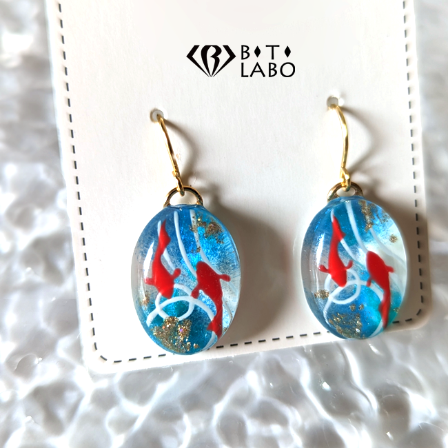 水面たゆたう金魚のフックピアス 和 涼 夏 - bt-labo - BOOTH