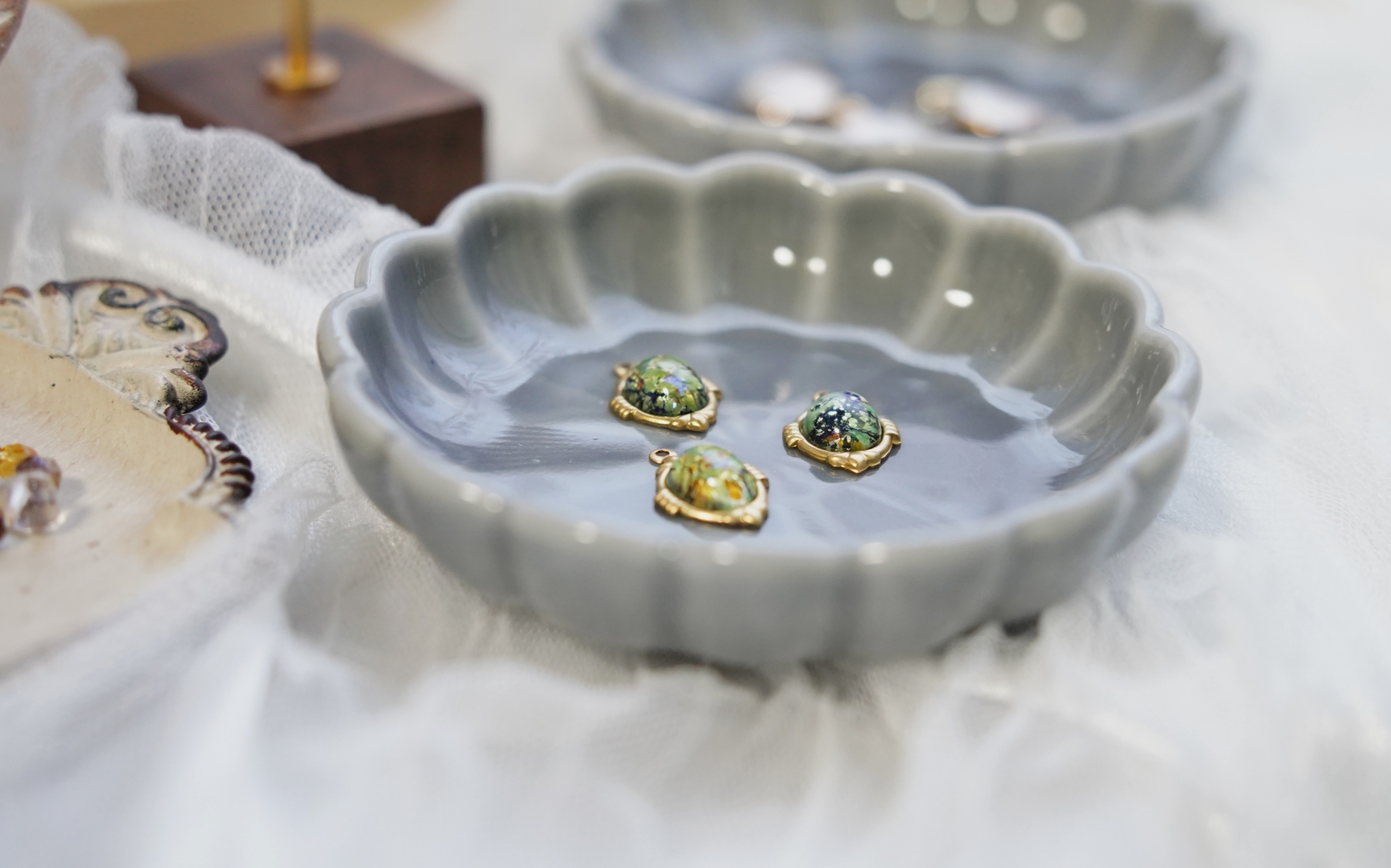 ミモザカラーの首飾り - No.9 = BOOTH支店 = - BOOTH