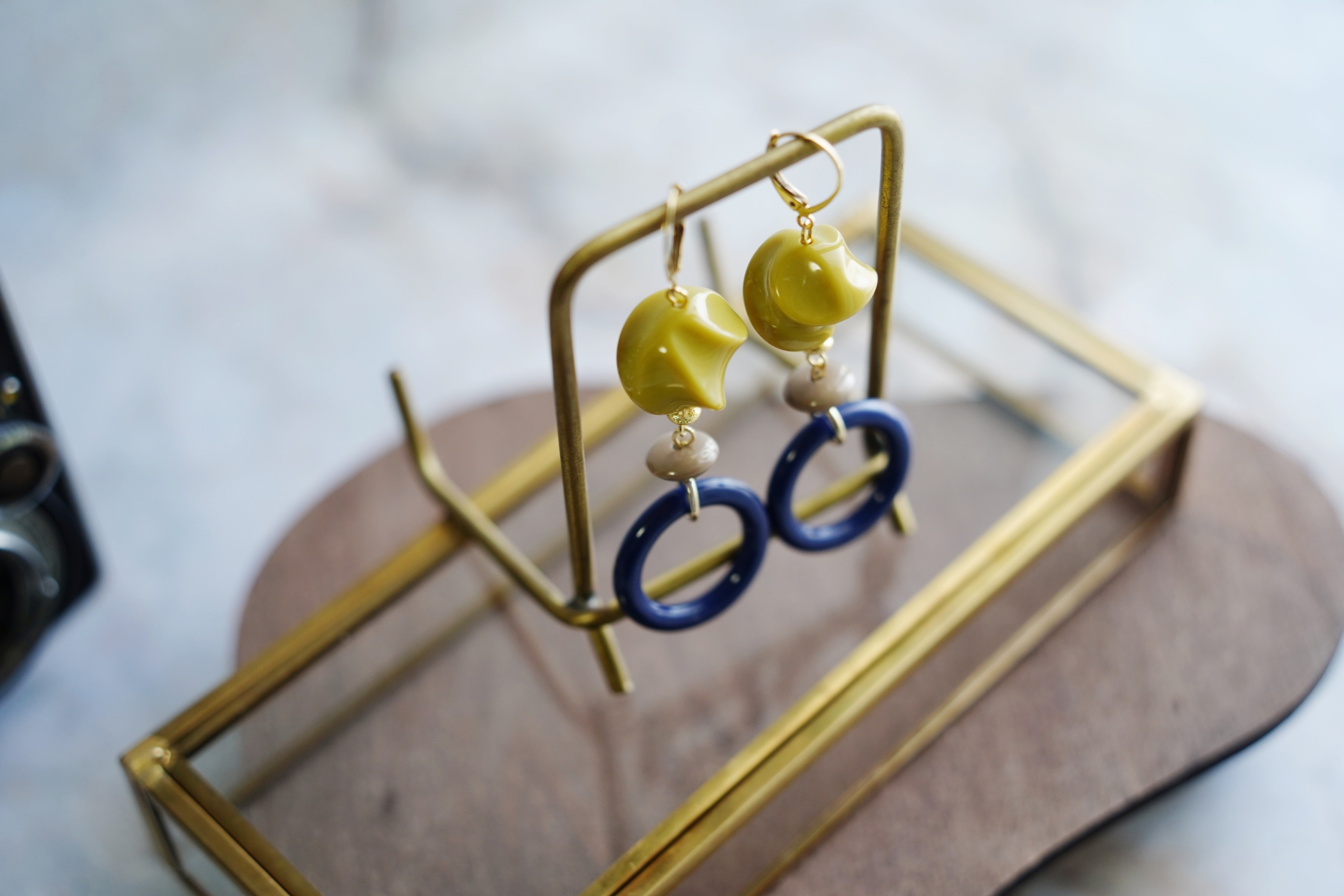 モード系な耳飾り - No.9 = BOOTH支店 = - BOOTH