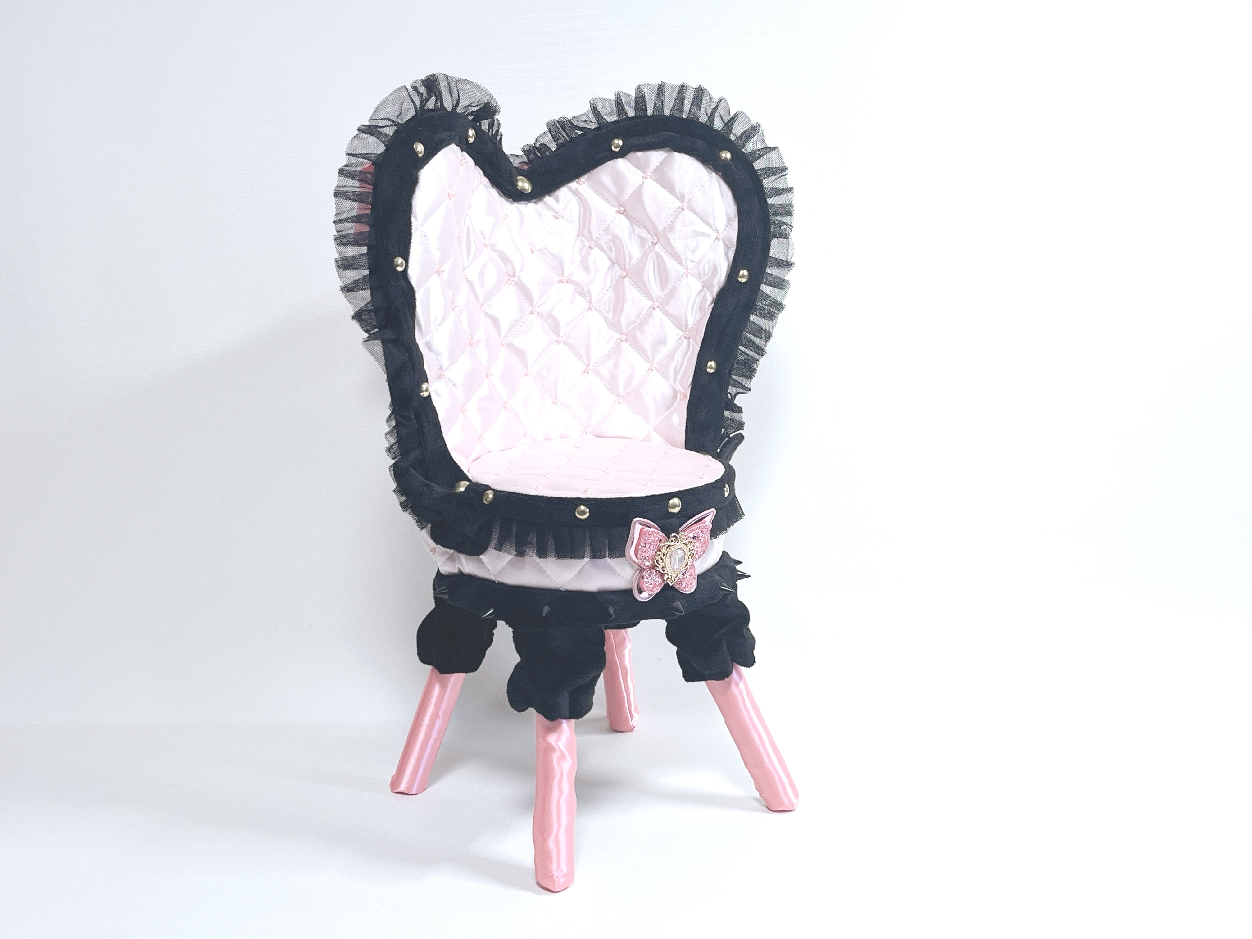 ドールサイズ椅子「Crazy Girl Bomb Chair」ピンク×ブラック - studiobinzo - BOOTH