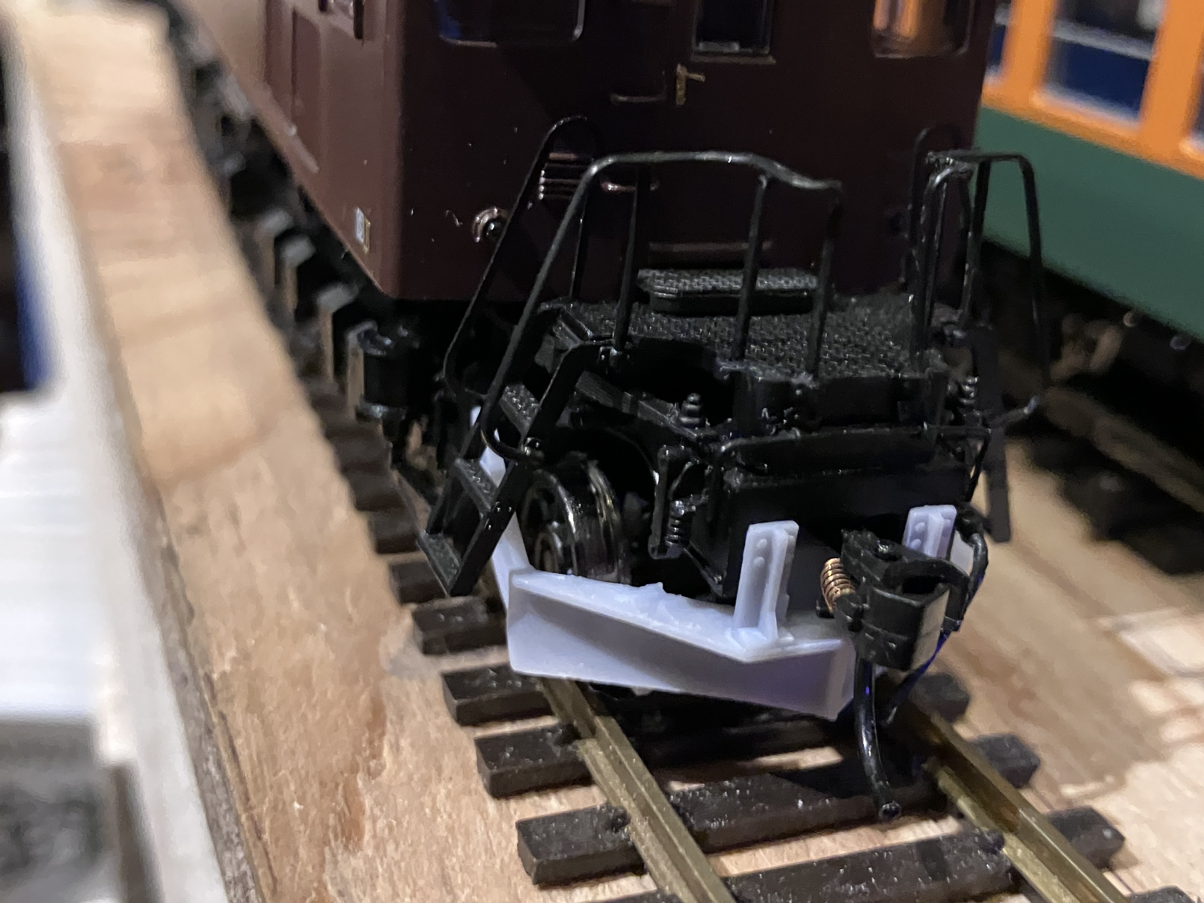 HO 天賞堂EF15用パラポラ型スノープロウ - レイアウトスタジオ天の川 - BOOTH