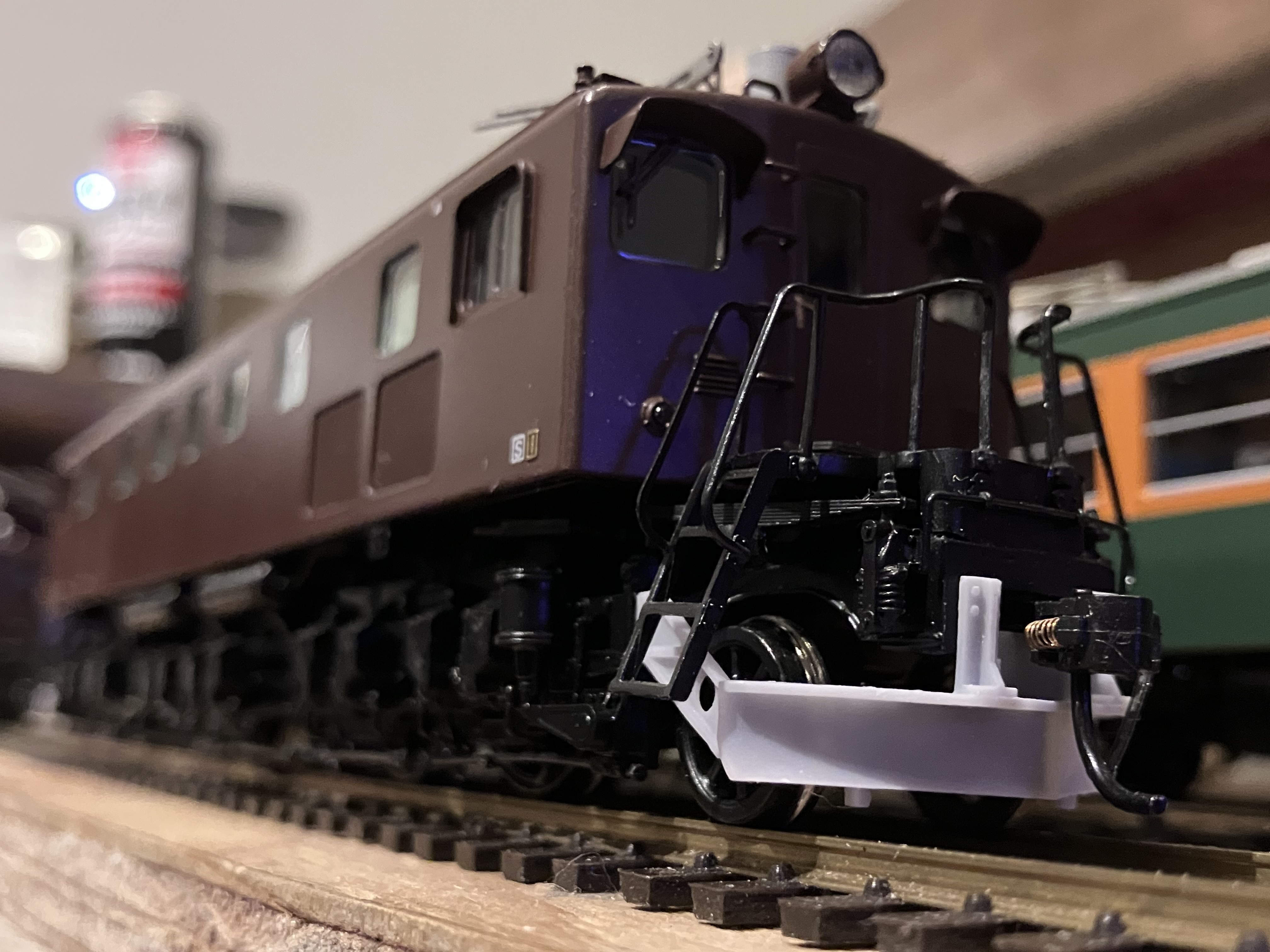 HO 天賞堂EF15用パラポラ型スノープロウ - レイアウトスタジオ天の川 - BOOTH