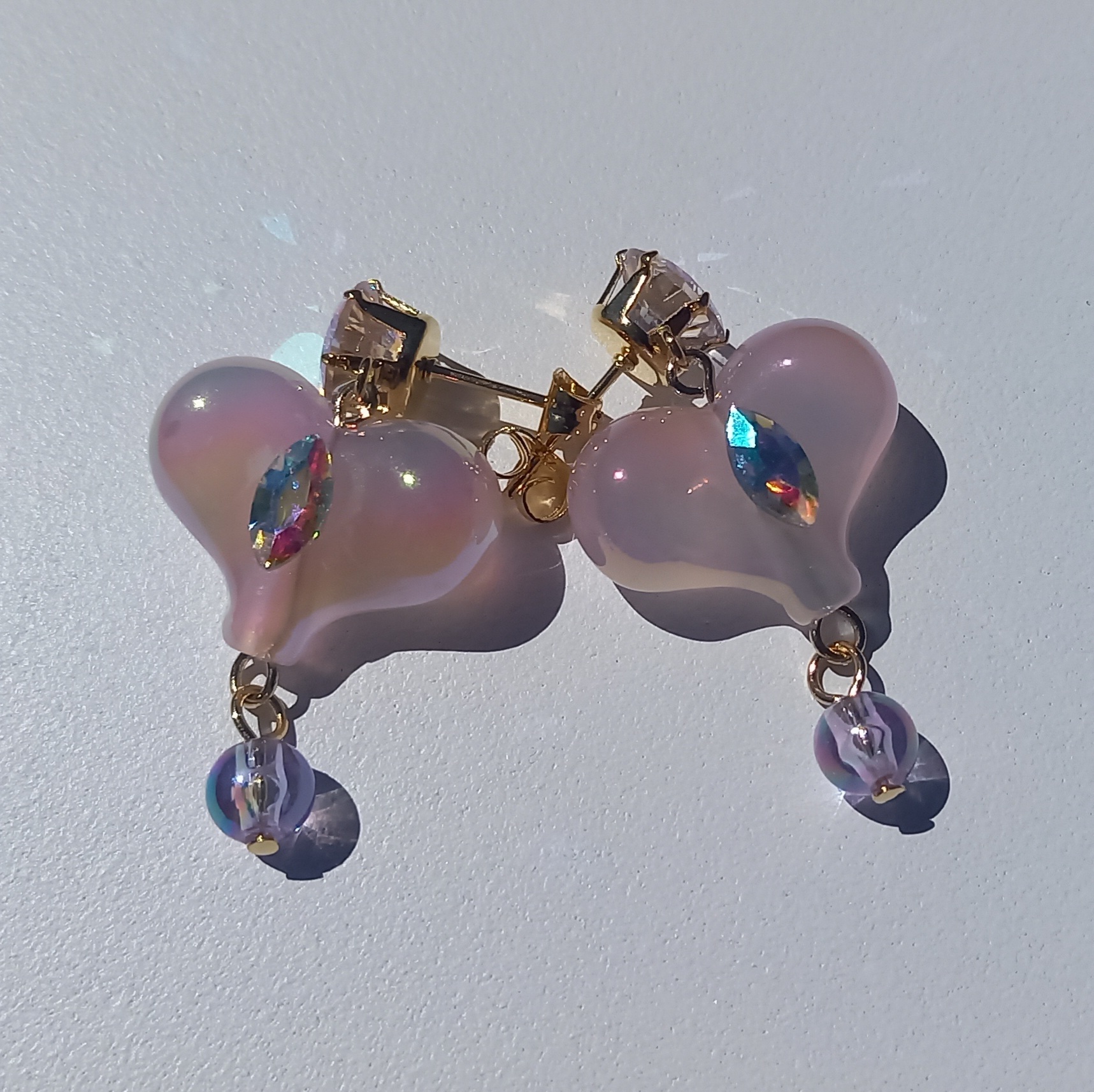 【軽量】オーロラ ハート カラーチェンジ 蓄光 ピアス - YUNIGEJYO - BOOTH