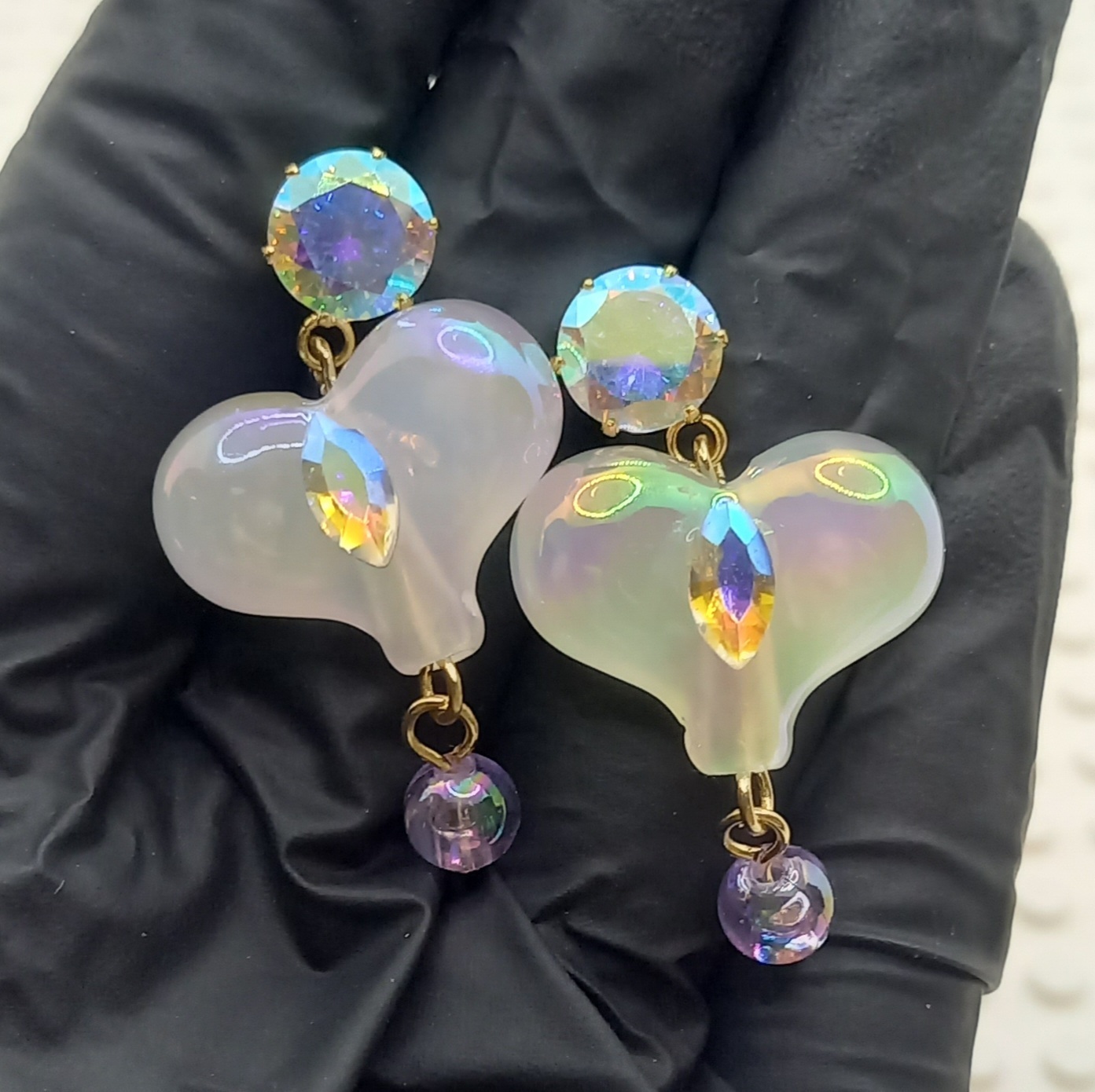 【軽量】オーロラ ハート カラーチェンジ 蓄光 ピアス - YUNIGEJYO - BOOTH