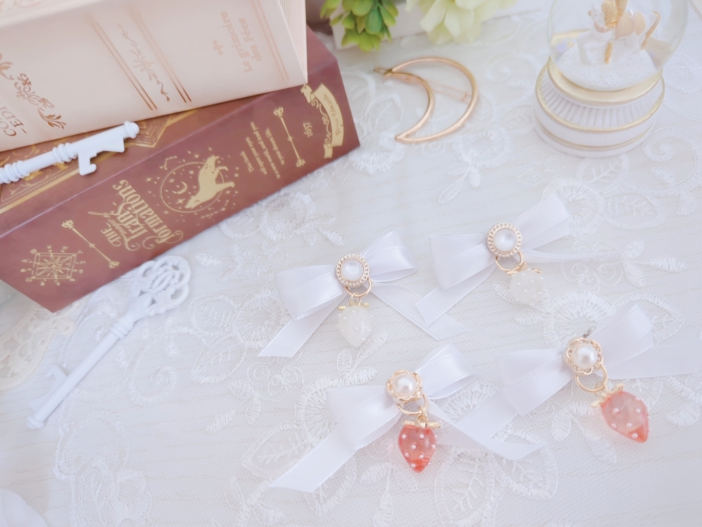 チャーム付きリボン(苺)/ドール用アクセサリー - おつきみ茶屋 - BOOTH