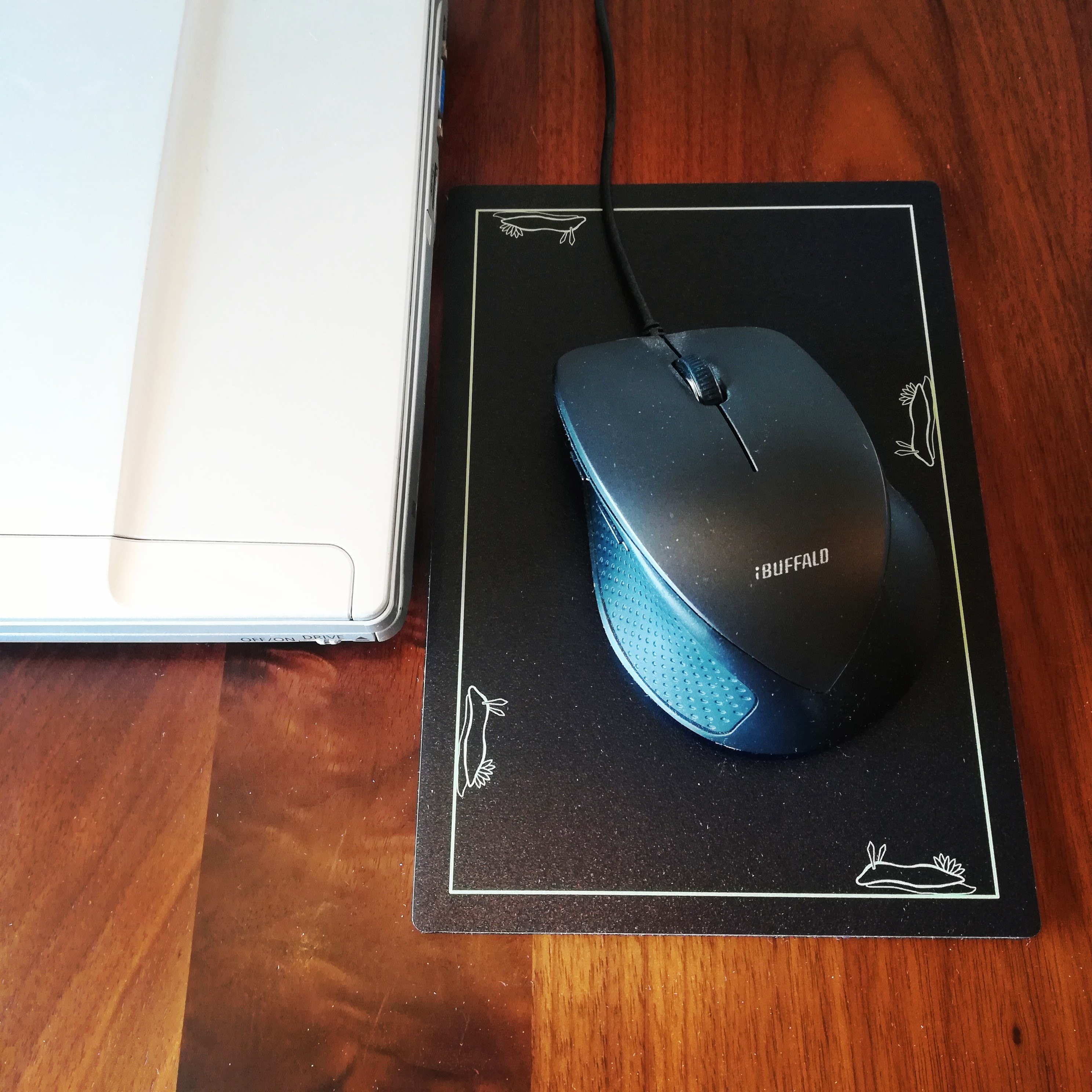 ウミウシマウスパッド - Project Tasu - BOOTH