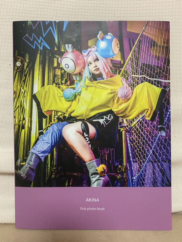 AKINA first photobook - akitenshop - BOOTH