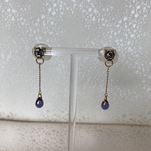 オーロラスカイブルーのおしりパール添えイヤリング - oh-seeley - BOOTH