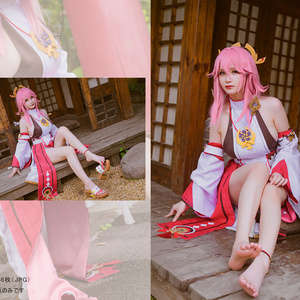 物資は届いている！ - 樫野 巨乳メイド コスプレ写真集 - rissoft344 - BOOTH