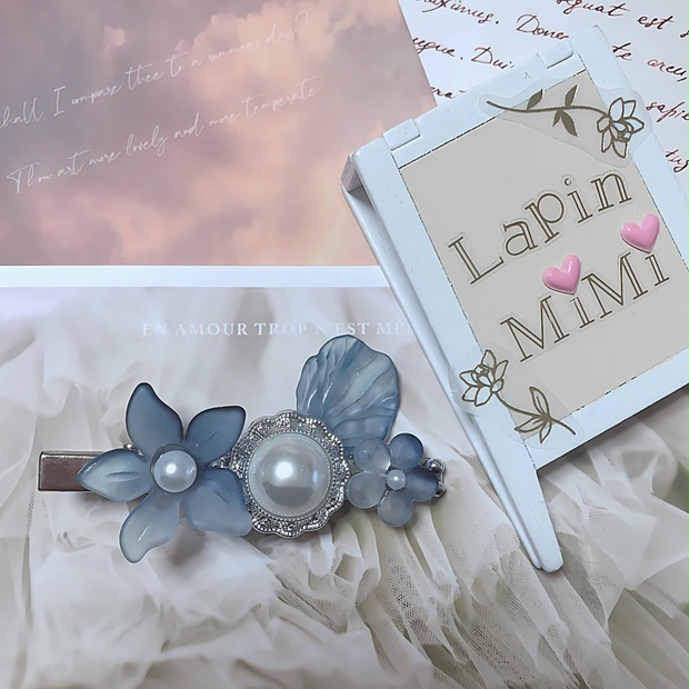 レジン 花 パール ジュエリー くすみブルー シルバー 大人カジュアル ヘアクリップ - Lapin MiMi - BOOTH