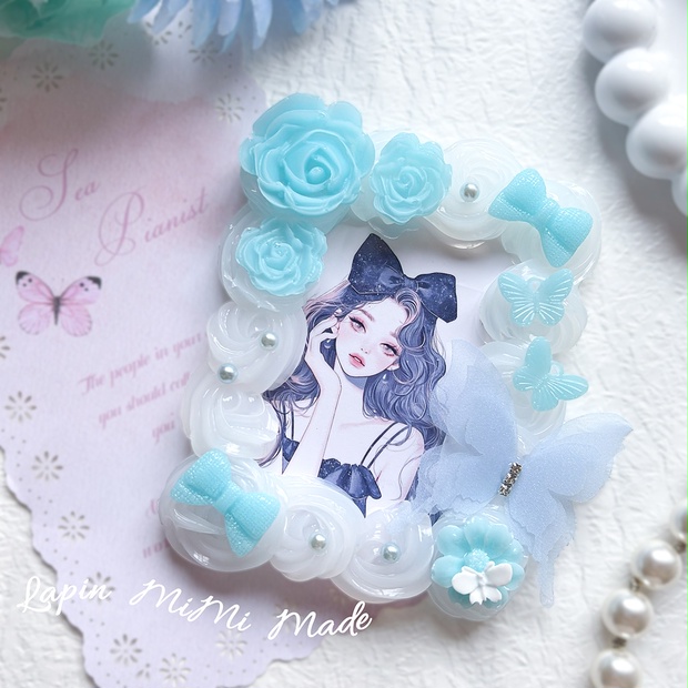 クリア ホイップデコ 硬質トレカケース B8 水色 シフォン 蝶 薔薇 レジン 上品 きれいめ カード ケース - Lapin MiMi - BOOTH