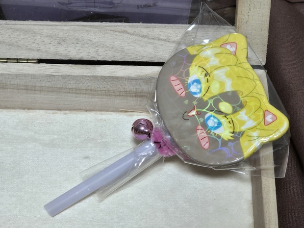 にゃいじん缶バッジ(神原) - gurummo - BOOTH