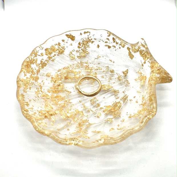 貝がらトレー(ギラギラ金箔) - 夢の中のりこぴん。 - BOOTH