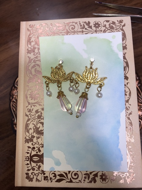 蓮のピアス - lotus_cherry - BOOTH