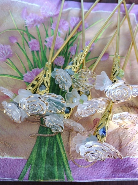 ディミレス概念簪(薔薇と百合) - ccu-human - BOOTH