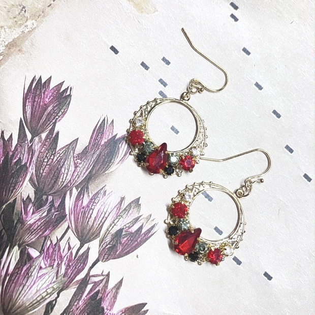 【ツイステ】スカラビアイメージ ガラスストーンピアス/イヤリング - *ChouChou* - BOOTH