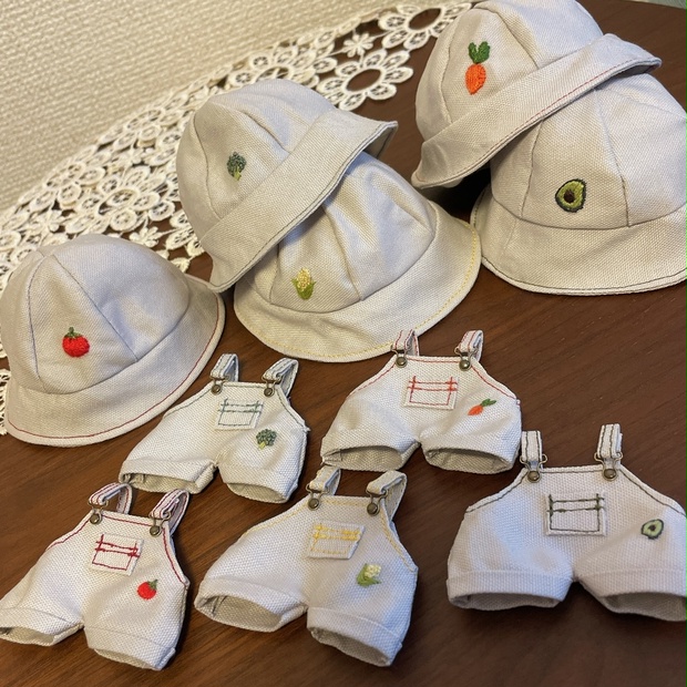 野菜の刺繍 おーばーおーる 帽子 - みむらのおみせ - BOOTH