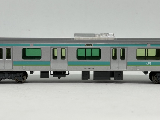 【SF010】K社製JRE231・531・233・235ロングシート窓スモーク再現フィルムシールJ - ショーロンポーの鉄道模型のパーツ屋さん ...