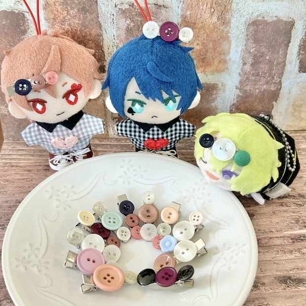 送料込み⭐︎ぬいちゃん用ボタンヘアクリップ2こセット - ichi.color - BOOTH