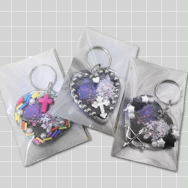 ご陰気デコキーホルダー - 箪笥長持どの子が欲しい - BOOTH