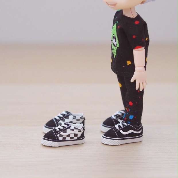 ライン入りスニーカー オビツ11 ねんどろいどどーる - Moko's Dolls - BOOTH