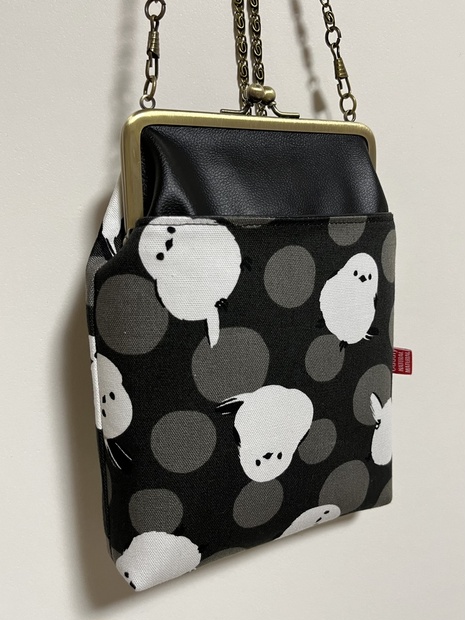 シマエナガ柄ショルダーがま口 - Cockatiel Lovers - BOOTH