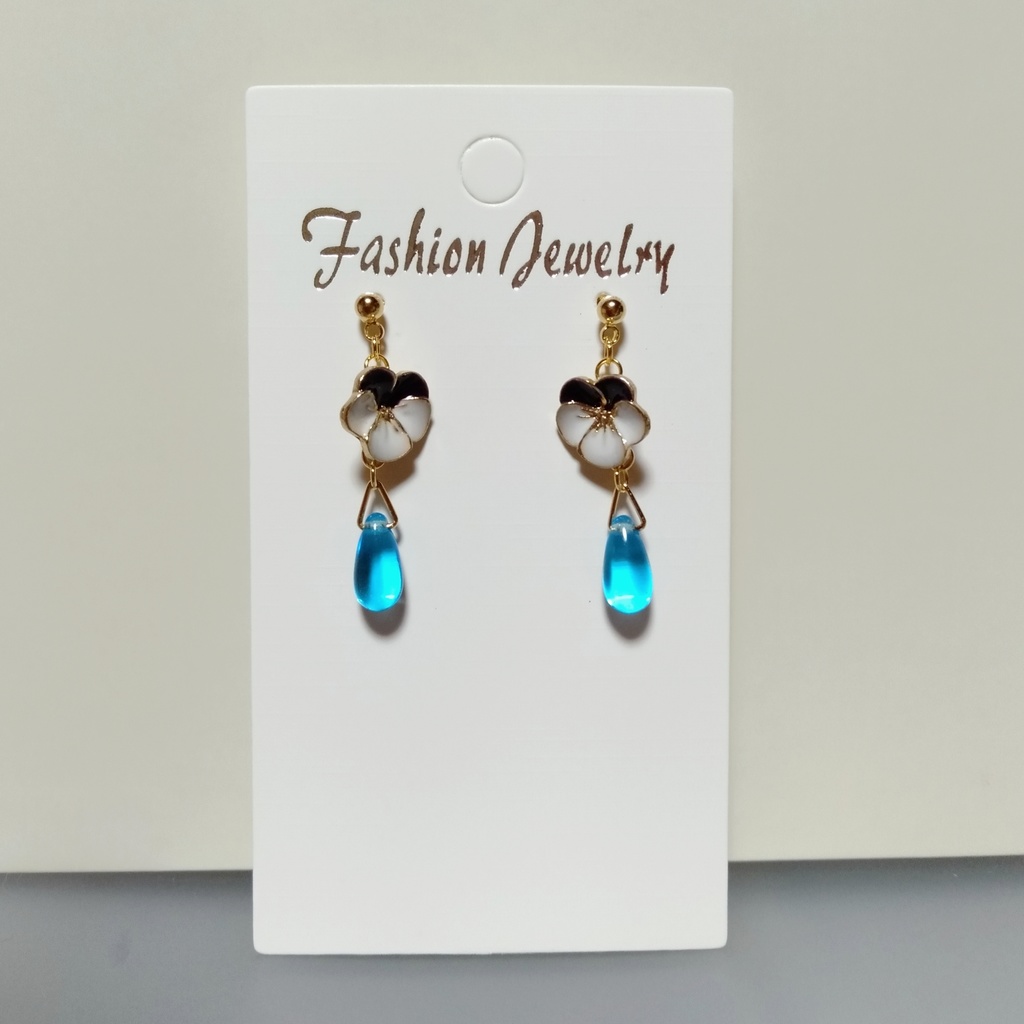 【Νew】黄色 ビオラコネクター ＆ 水色 チェコドロップ ꕤ︎︎ ピアス - ♩konatsu-1248♩ *°マイペース販売*° ...