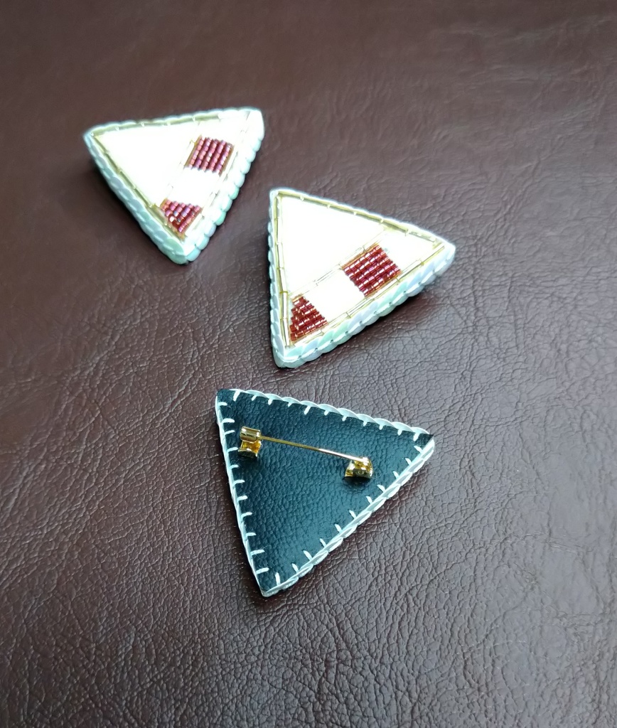 sbmsイメージブローチ - ねこあし - BOOTH