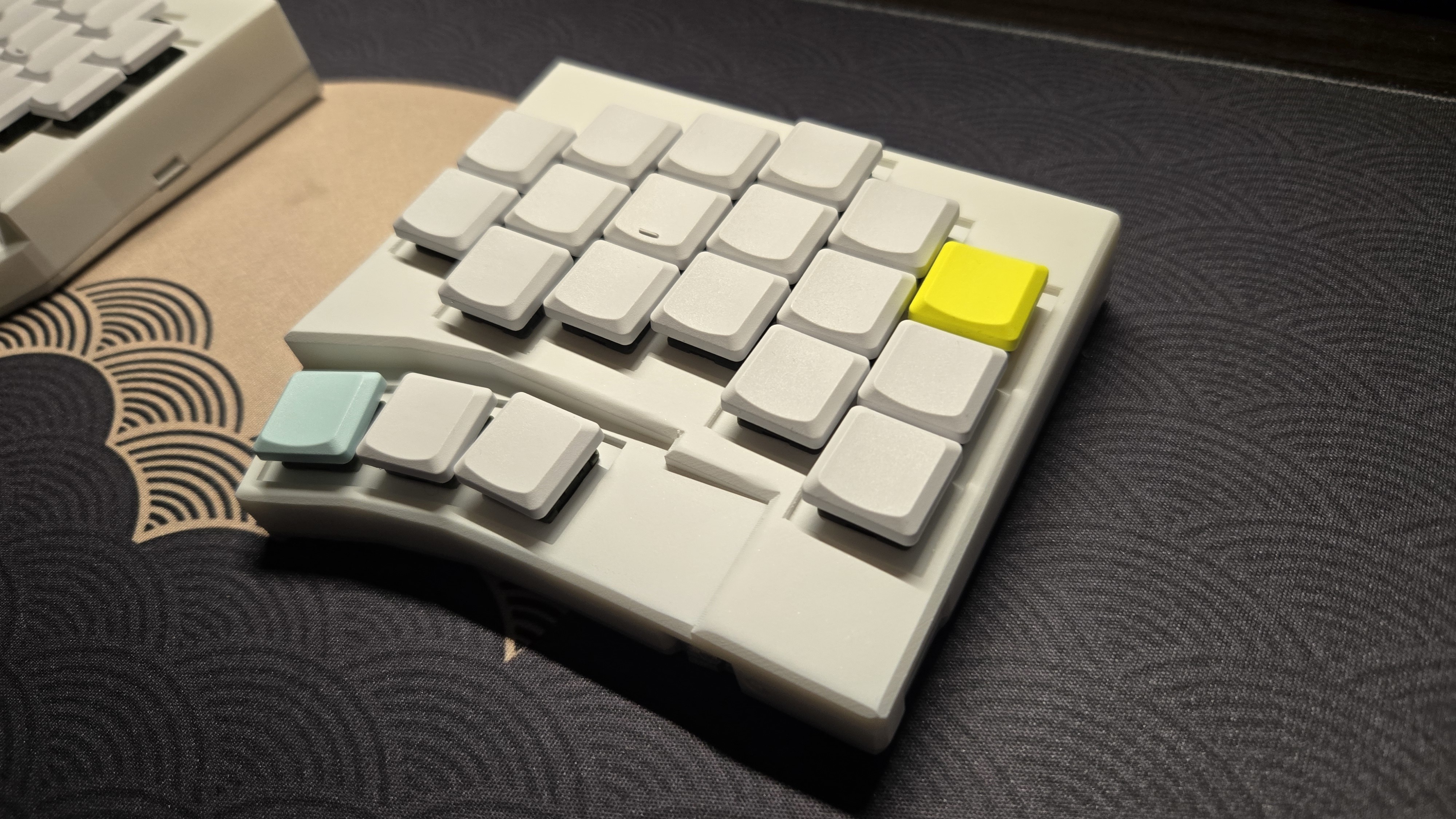 nox40 - Cerbekos-keyboard - BOOTH