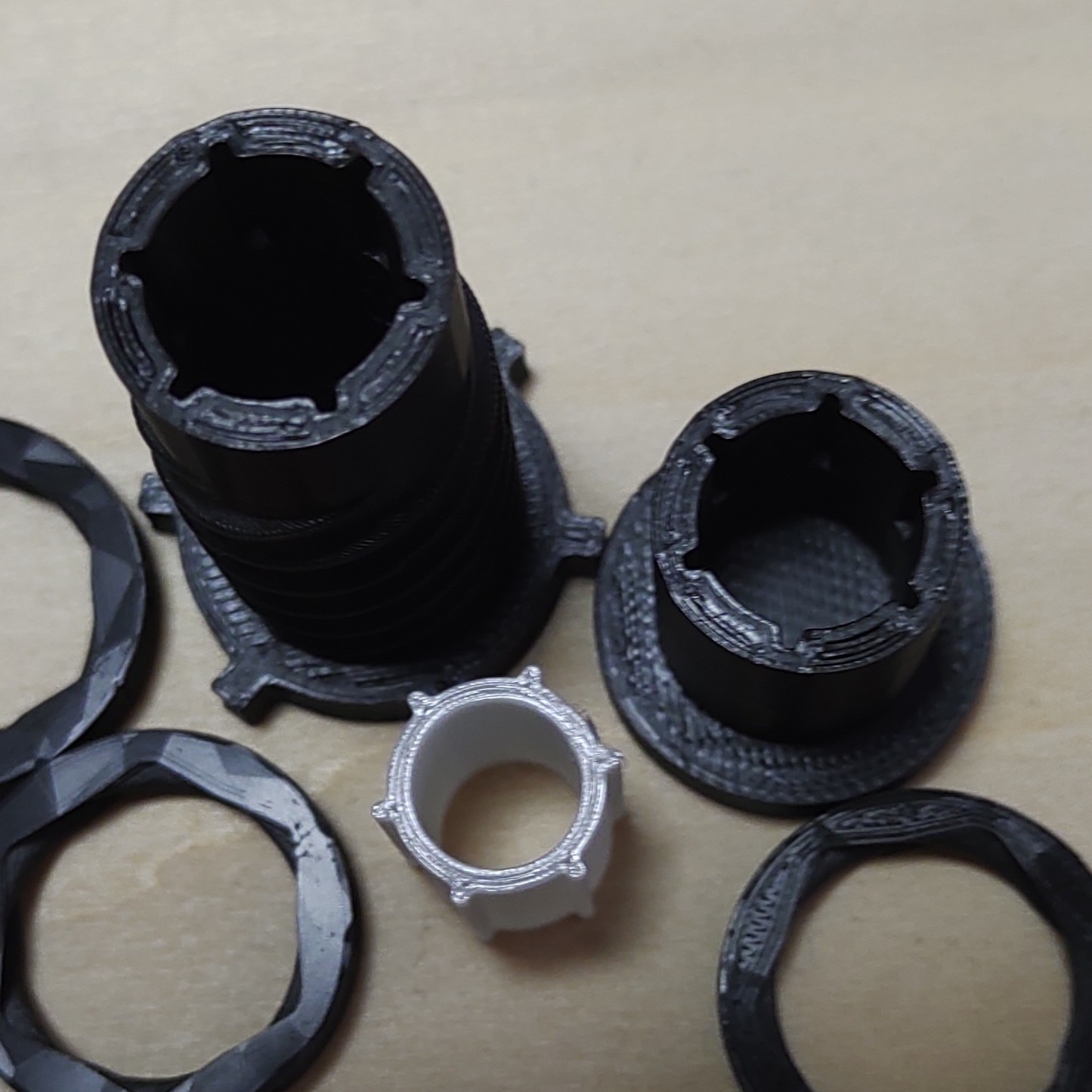 スルスル回るネジ 幸運のワードシェイカー：ブラック[SNS_H12BK_UNK] - Haru工房 - BOOTH